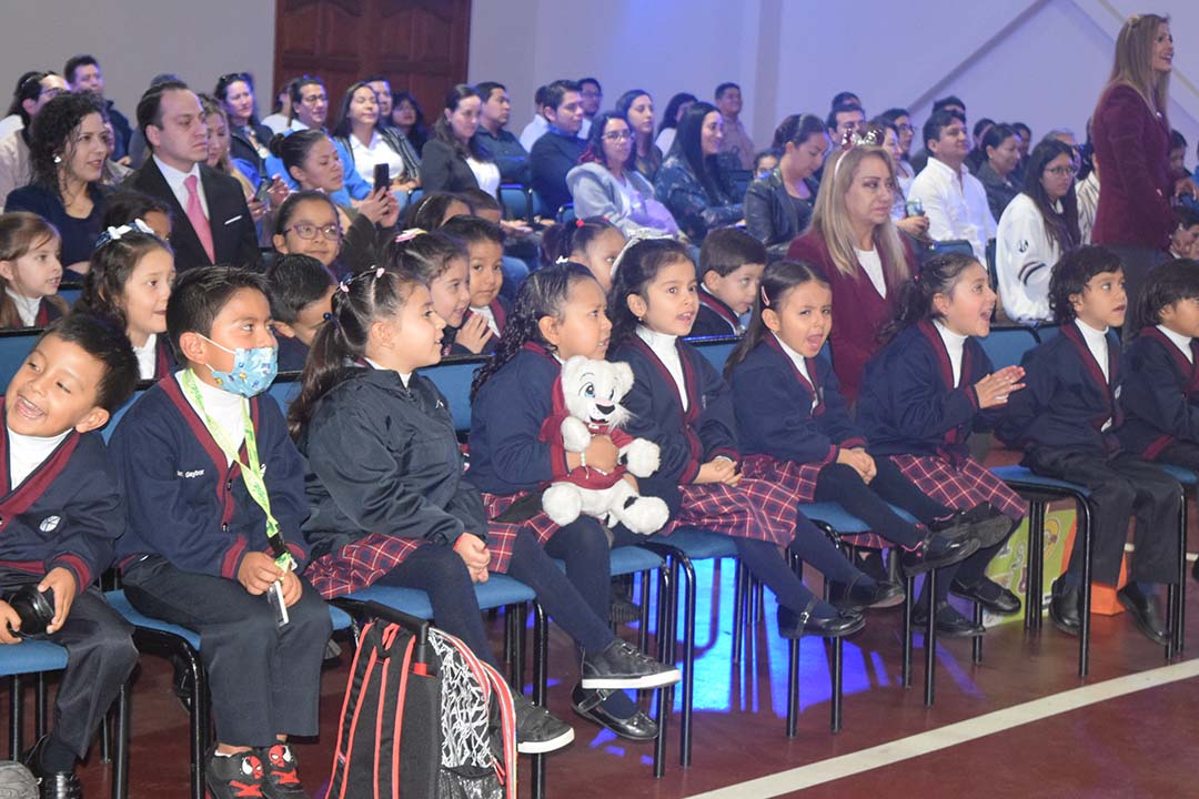 INGRESO A CLASES PRIMEROS DE BÁSICA EN ISM | ISM